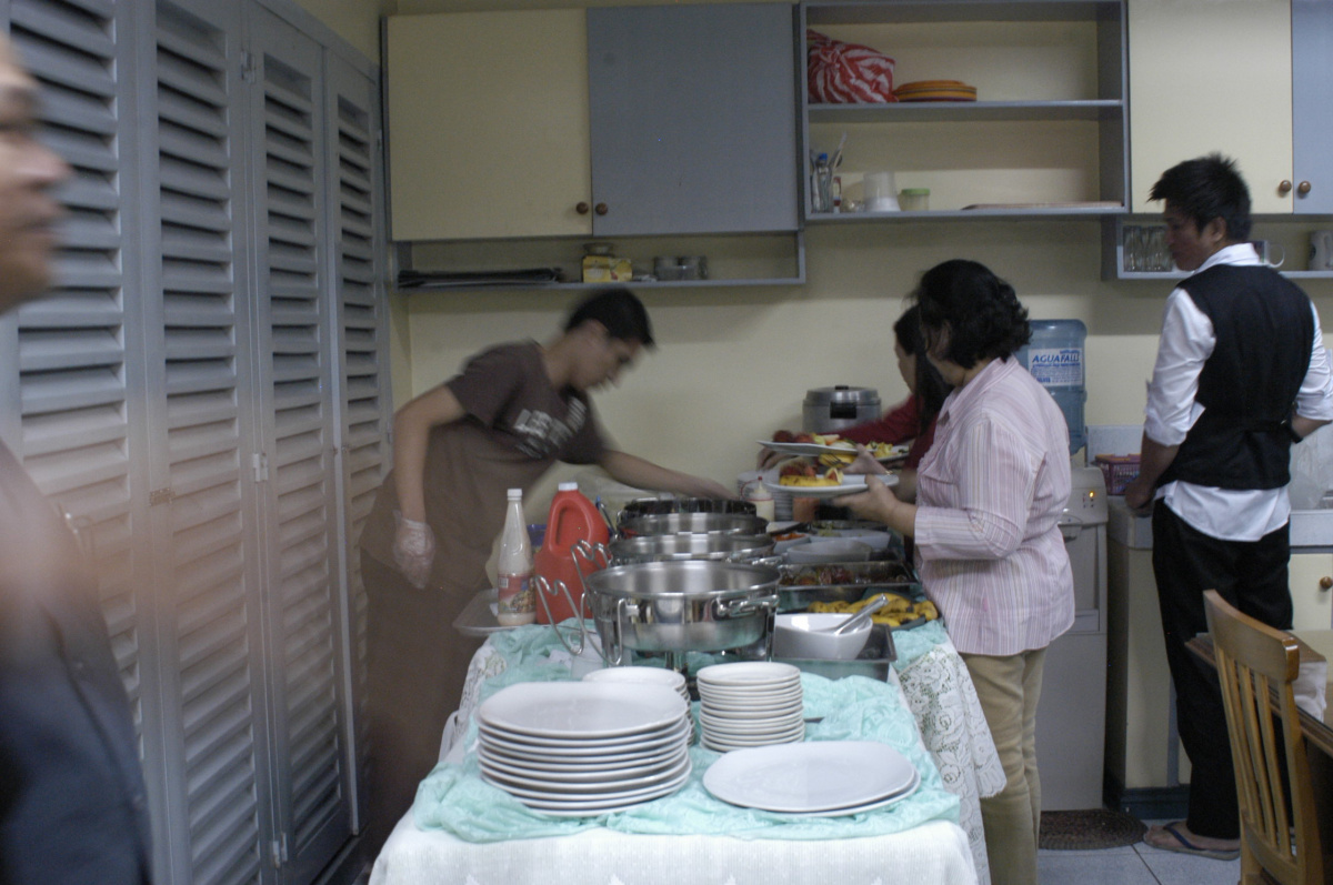 File:OVLE1012Sept2012f.jpg - Iskomunidad